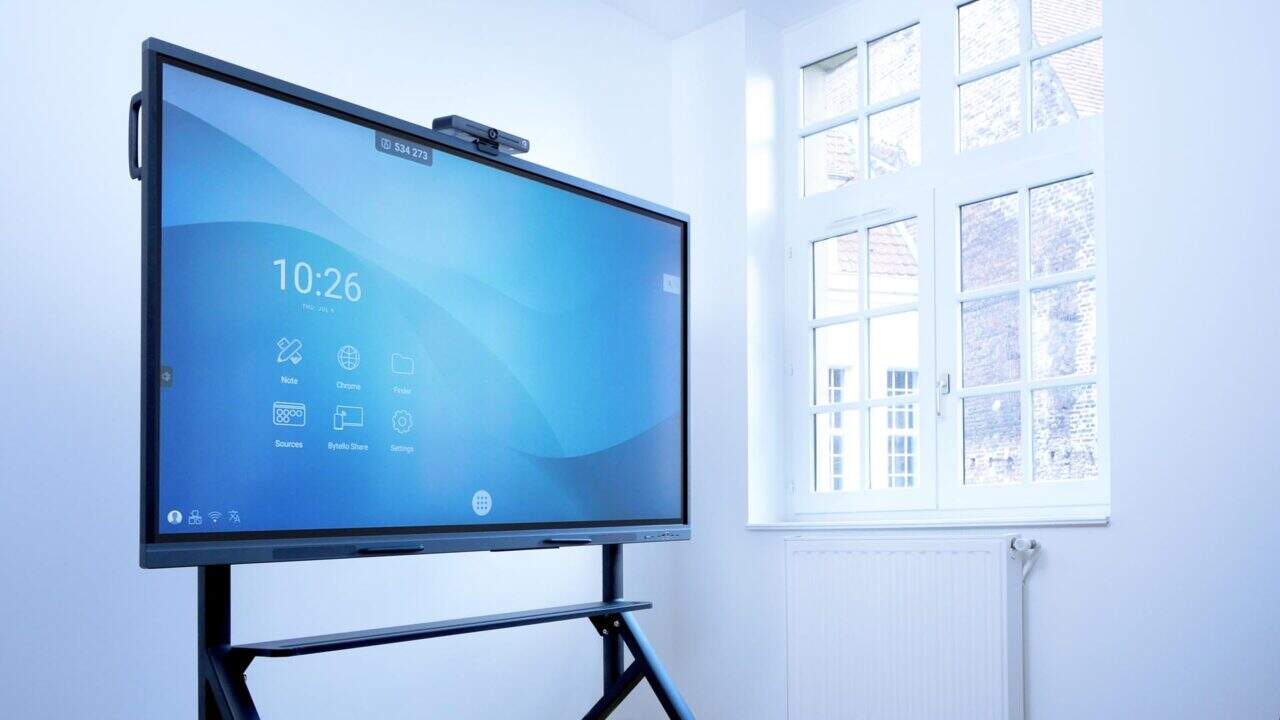 Interactive Screen Display & interactive digital display